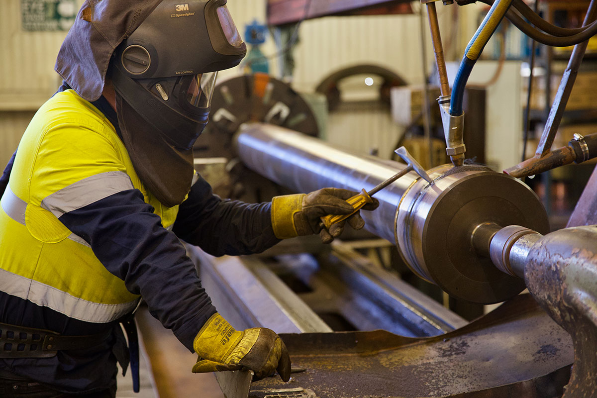 HYDRAULIC CYLINDER OVERHAULS - Hardchrome Sales